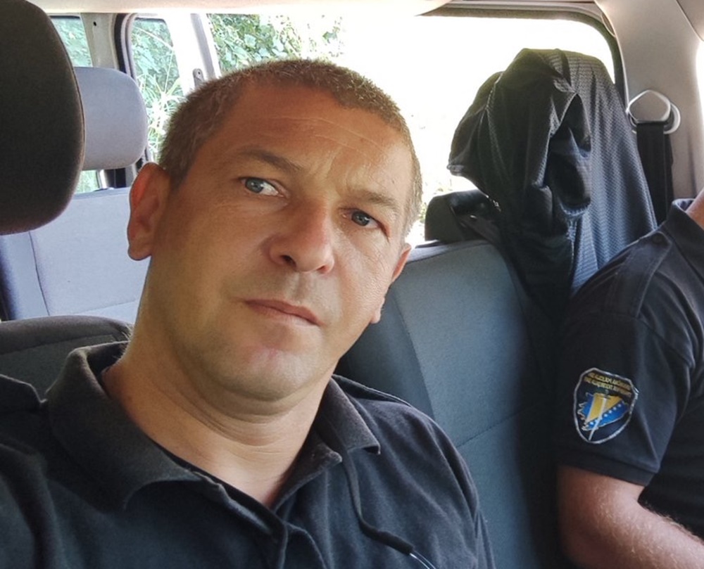 Kalesijac Edin Šabanović sa kolegom spasio staricu iz požara kod ...